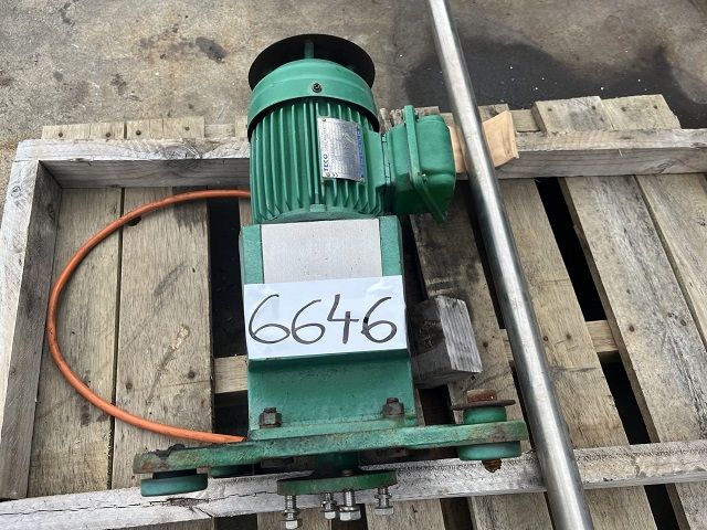 Top Mount Liquid Agitator, Lightnin, LQ75, 6646